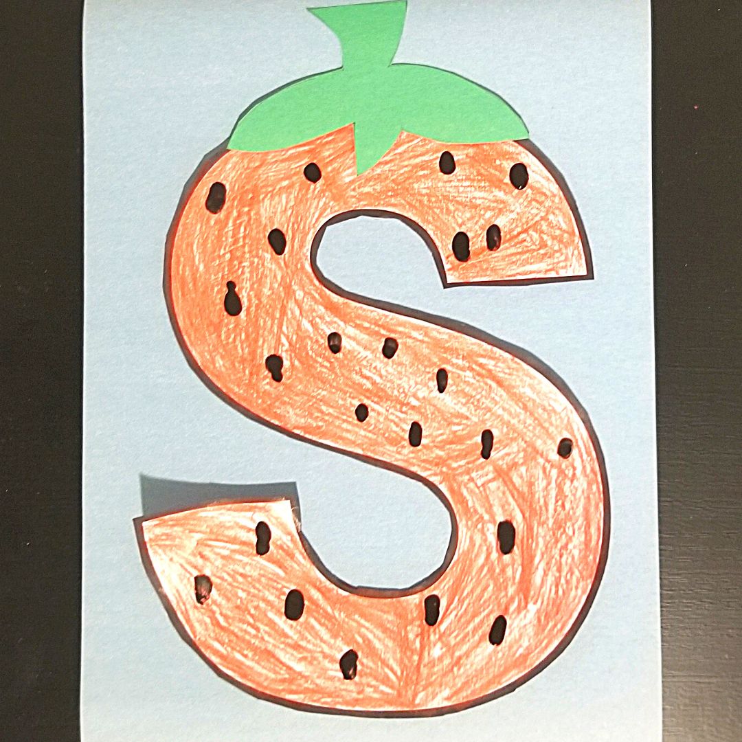 Capital Letter Outlines for Alphabet Crafts and Bulletin Board Letters ...