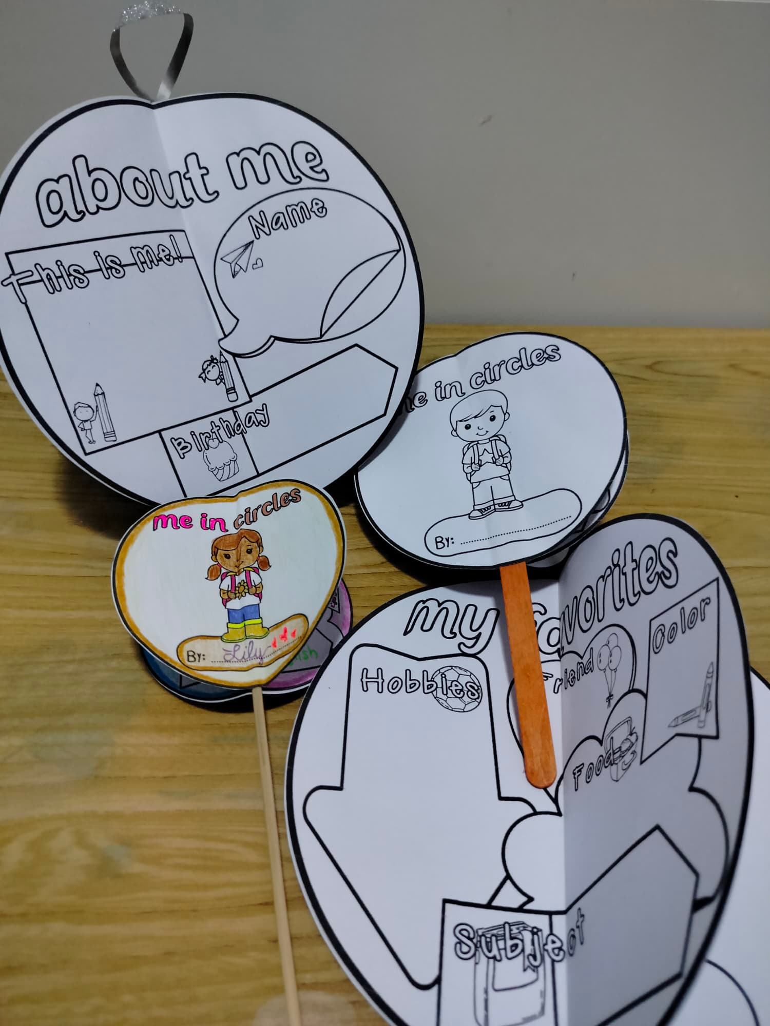 Me In Circles - All About Me / Back to School Project - Made By Teachers