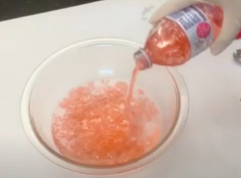 7.PS1.3 Synthetic Materials - Fake Gel Worms Video Lab | Made By Teachers