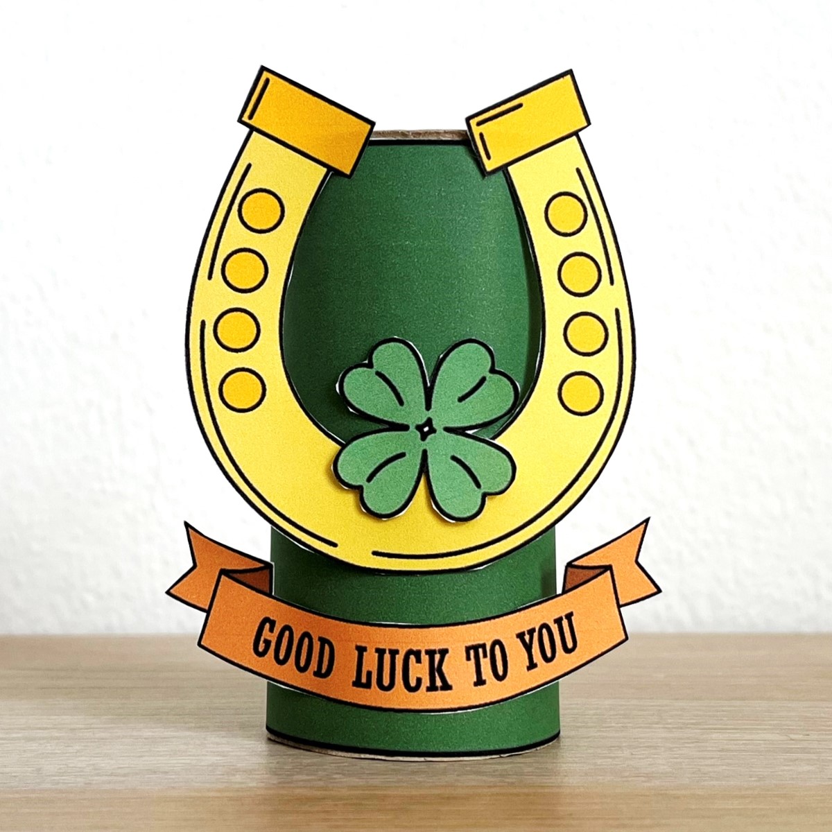 Lucky Horseshoe toilet paper craft Printable St. Patrick’s Day Shamrock ...