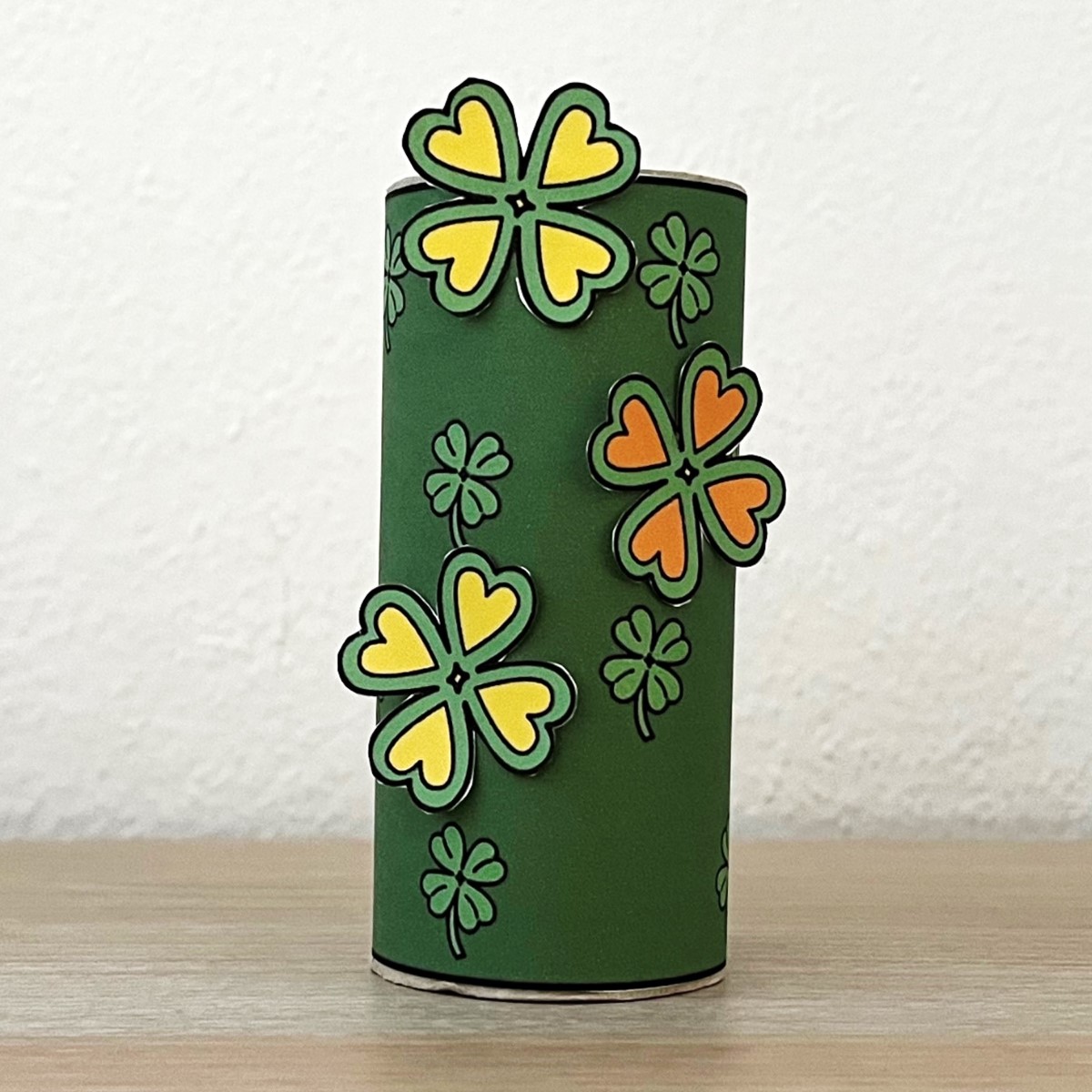 Shamrock Clovers toilet paper craft Printable St. Patrick’s Day ...